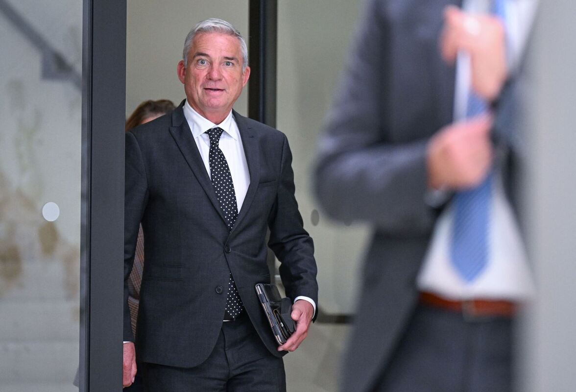 SPD und FDP wollen Entlassungsantrag gegen Strobl - Events - Reutlinger ...