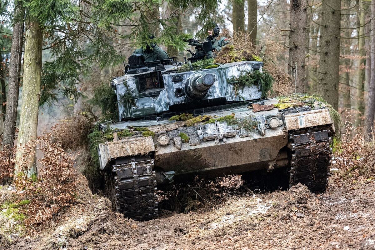 Rheinmetall: Reparatur von Leopard-Panzern dauert ein Jahr - Events ...