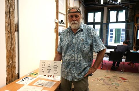 Künstler erklärt im Tübinger Stadtmuseum, wie Cartoons und Comics ...