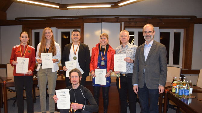 Kusterdingens Bürgermeister hat die erfolgreichsten Sportler aus 2023 ...