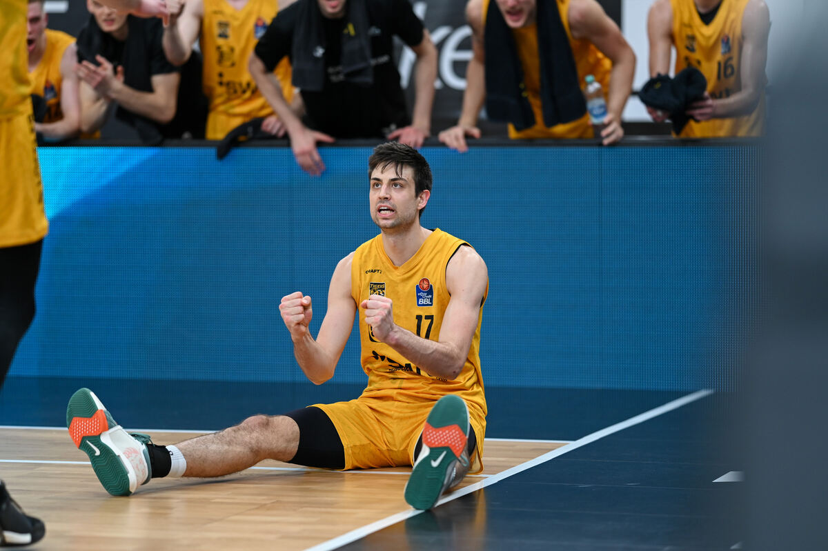 Heimerfolg gegen den MBC: Tigers Tübingen senden Lebenszeichen im ...