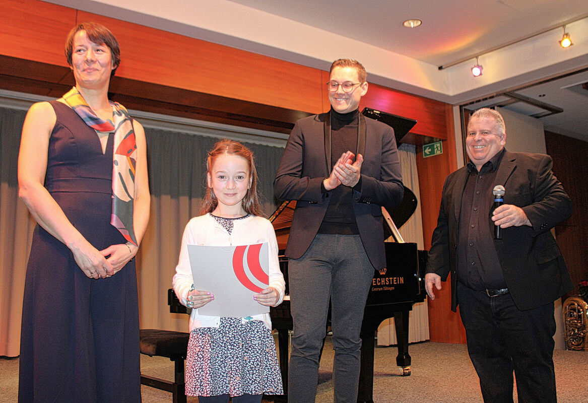 Mit Konzert der Musikschule Eningen endet die Konzertsaison im Rathaus - Events - Reutlinger ...